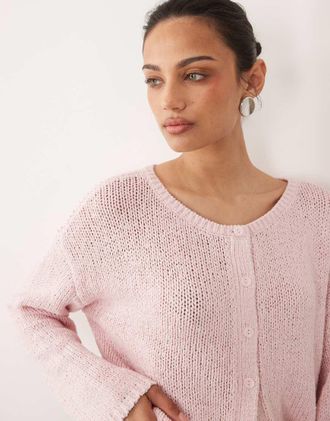 Abercrombie & Fitch Leichte, knapp geschnittene Strickjacke in Rosa mit Knopfleiste