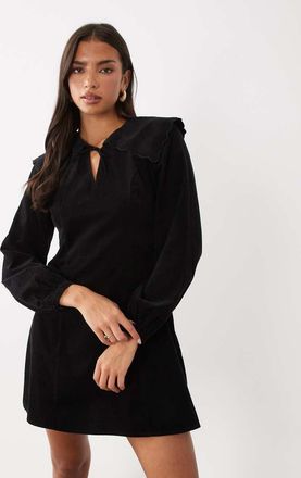 Nobody's Child Hannah Cord-Oversize-Kragen-Minikleid mit Bindung vorn in Schwarz