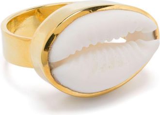 According to Instagram, this is the only jewelry you need | Stylight