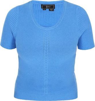 Faina Pullover Fashion Look