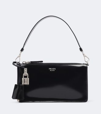 Prada Etui mit Riemen aus Leder