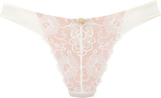 Jette String