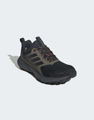 adidas Terrex Tracefinder 2 Climaproof - Chaussures de trail - Olive/noir-Vert