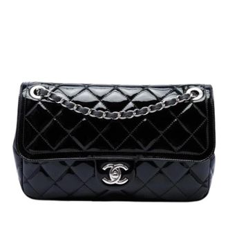 Chanel Sac bandouli&egrave;re matelass&eacute; vintage en cuir verni Pre-owned - Femme - Pre-owned - Noir - Taille: ONE Size