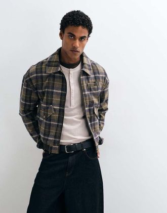 Reclaimed Vintage veste zipp&eacute;e coupe carr&eacute;e &agrave; carreaux avec d&eacute;tails de poignets c&ocirc;tel&eacute;s-Marron