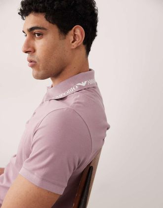 Emporio Armani Bodywear - Polohemd in Rosa mit Logo am Kragen