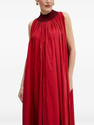 Liviana Conti robe longue plissée à col montant - Rouge