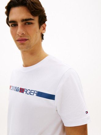 Tommy Hilfiger T-Shirt BRAND LOVE STRIPE Regular fit mit Rundhalsausschnitt