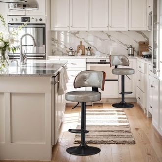 Generic Set mit 2 verstellbaren Drehhockern - Robuste Stehst&uuml;hle im Mid-Century-Stil mit R&uuml;ckenlehne, PU-Leder, Tresenh&ouml;he f&uuml;r K&uuml;cheninsel, Esszimmer und Bars