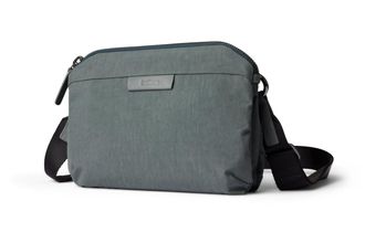 Bellroy Tokyo Side Bag (schlanke, professionelle Umh&auml;nge-, Beutel- oder G&uuml;rteltasche f&uuml;r den Alltag) - Everglade
