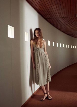 Mango Robe brod&eacute;e dos nu vert pastel - Femme - S - MANGO