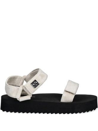 A|X Armani Exchange sandales plateforme à double bride - Blanc