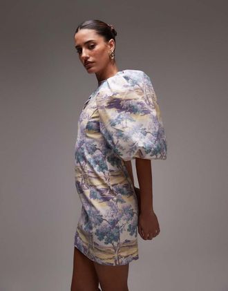 & Other Stories Robe courte à imprimé paysage vintage avec manches bouffantes et dos échancré-Multicolore