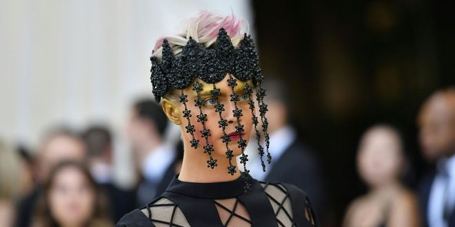 cara delevingne met gala 2018