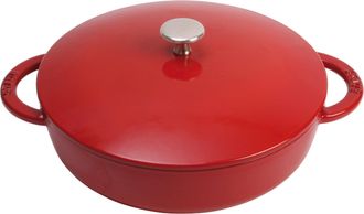Staub Staub 40510-306-0 Br&auml;ter/Schmortopf, rund mit Gusseisendeckel 28 cm, 3,7 L, mit mattschwarzer Emaillierung im Inneren des Topfes, kirschrot