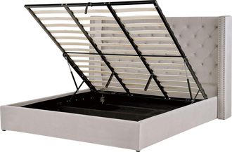 Beliani Polsterbett Samtstoff hohes Kopfteil helles Grau 180 x 200 cm Bettkasten Lubbon