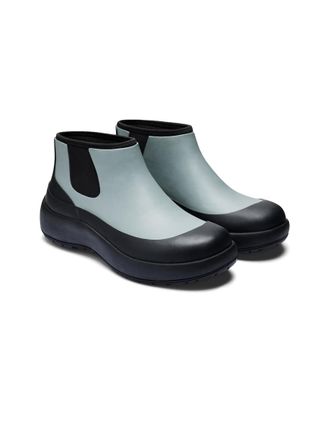 Rains wasserdichte kurze Gummistiefel in Schwarz/Salbeigr&uuml;n