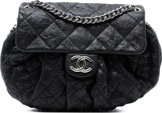 Chanel Hobo Bags - Medium Quilted Washed Lambskin Chain Around Messen - Gr. unisize - in Schwarz - f&uuml;r Damen