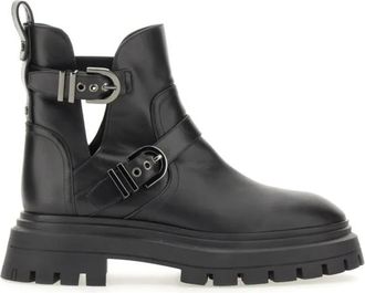 Stuart Weitzman Stiefel - Maverick Bedford Motorcycle Boot - Gr. 38,5 (EU) - in Schwarz - für Damen