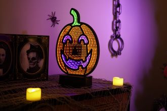Smart Garden Infini-Kin Halloween K&uuml;rbis Licht - 28cm LED Infinity Spiegel Dekoration mit doppelseitigem Jack OLantern Design - Mehrfarbige Batterie oder USB-betri