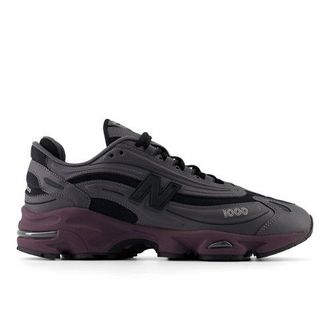 New Balance Unisexe 1000 en Gris/Mauve, Synth&eacute;tique, Taille 38.5 Large