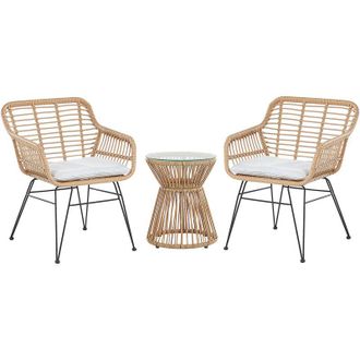 Beliani Beliani - Salon de jardin 2 personnes en rotin PE clair - Coussins gris - R&eacute;sistant aux UV - Table ronde en verre tremp&eacute; pour balcon ou terrasse