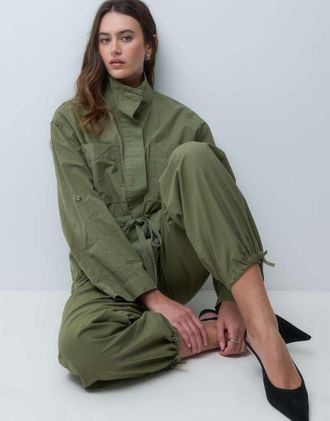 Asos veste utilitaire l&eacute;g&egrave;re &agrave; taille resserr&eacute;e, ensemble coordonn&eacute;, kaki-Vert