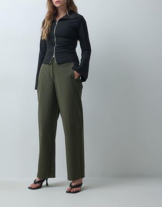 Vero Moda strukturierte Barrel-Leg-Anzughose in Dunkelgr&uuml;n