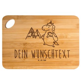 Mr. & Mrs. Panda Personalisiertes Schneidebrett Einhorn Bergsteiger - Personalisierte Geschenke, Mit Gravur, Holzbrett, Einh&ouml;rner, Weltenbummler, Unicorn, Fr&uuml;hst&uuml;cksbr