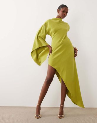 Asos Robe longue asym&eacute;trique &agrave; col montant et ourlet asym&eacute;trique - Vert clair
