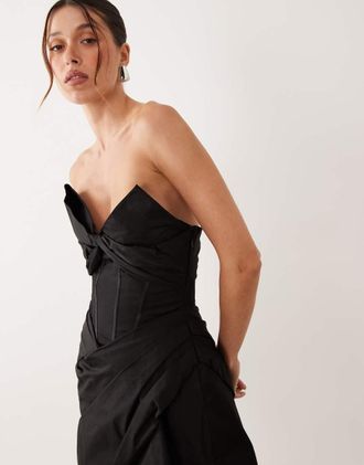 Asos Robe bandeau courte et structur&eacute;e &agrave; d&eacute;tail corset avec noeud - Noir
