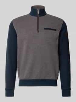 Bugatti Sweatshirt mit Label-Details