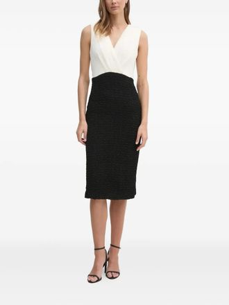 DKNY robe mi-longue texturée à col v - Blanc