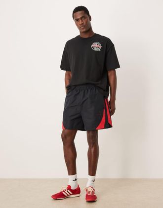 adidas Originals Short de basketball - Noir et rouge