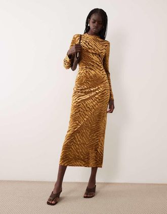 Ghospell Maxikleid aus samtbeflocktem Material mit Tigermuster-Gold