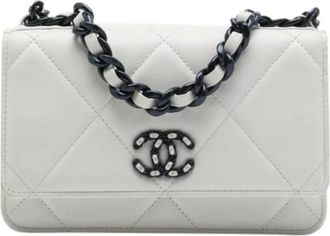 Chanel Porte-cartes matelass&eacute; doccasion - Femme - Pre-owned - Blanc - Taille: ONE Size