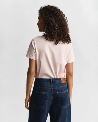 GANT T-Shirt REG SHIELD KA T-SHIRT mit einer kleinen aufgestickten Wappen-Grafik auf der Brust