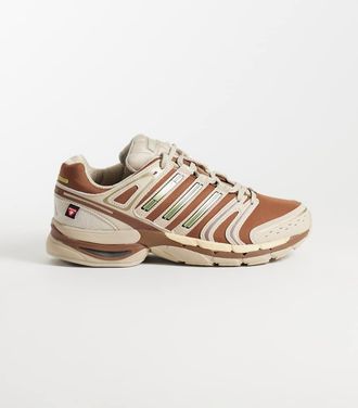 adidas Originals Adistar Control 5 baskets beige et marron-Neutre