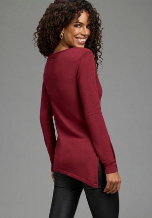 Bruno Banani Strickpullover mit asymmetrischem Saum und seitlichem Schlitz Rundhalsausschnitt, h&uuml;ftbedeckende L&auml;nge, figurbetonte Passform