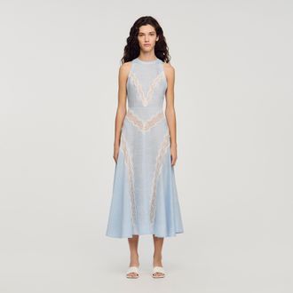 Sandro Robe longue &agrave; d&eacute;tails dentelle