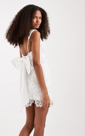 Tfnc Robe courte de mari&eacute;e en dentelle avec encolure bateau et noeud dans le dos - Ivoire-Blanc