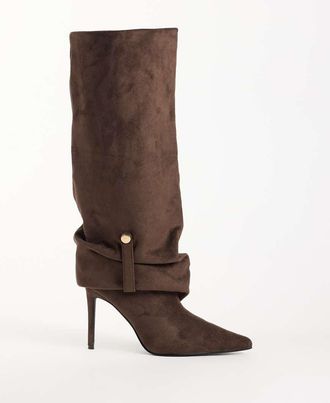 Simmi London Simmi London Serene geraffte kniehohe Stiefel mit Gold-Detail in braunem Velourslederimitat