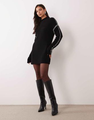 Aria Cove gestricktes Oversize-Minikleid mit Kontrastn&auml;hten in Schwarz