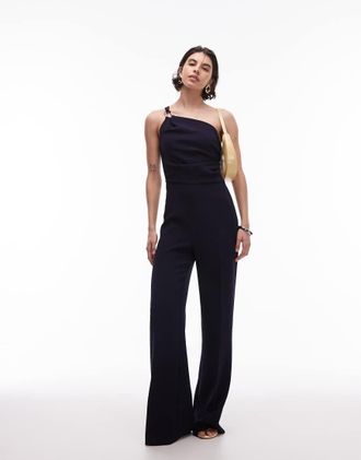 Mango Jumpsuit in Marineblau mit Ringdetail und One-Shoulder-Tr&auml;ger