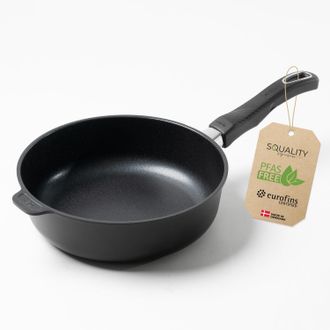 Squality Premium Sauteuse Pfanne 24 cm - PFAS-freie Antihaft Pfanne aus D&auml;nemark | Ofenfest bis 260 &deg;C, induktionsgeeignet, ergonomisch geformt, f&uuml;r gesundes K
