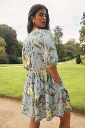 Next Minikleid National Trust x Next Gekn&ouml;pftes Volant-Minikleid (1-tlg)