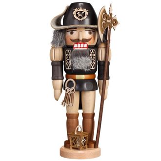 Rudolphs Schatzkiste Nussknacker Nachtw&auml;chter mit Speer Natur/schwarz H&ouml;he 37,5cm NEU Weihnachten Seiffen Nutcracker N&uuml;sse Erzgebirge Winter Dekoration Holzkunst Holz Weih