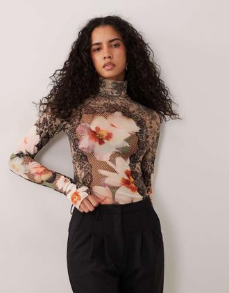 AFRM Zadie Mesh-Top mit hohem Kragen und langen &Auml;rmeln in braunem Blumenmuster