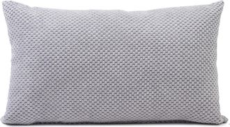 G&ouml;zze Kissen Sven, Dekokissen in genoppter Optik, Weiches Sofakissen mit F&uuml;llung, 100% Polyester, 30 x 50 cm - Silber