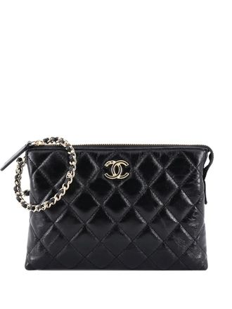 Chanel Chain Wristlet Shiny Clutch mit Knitteroptik - Schwarz